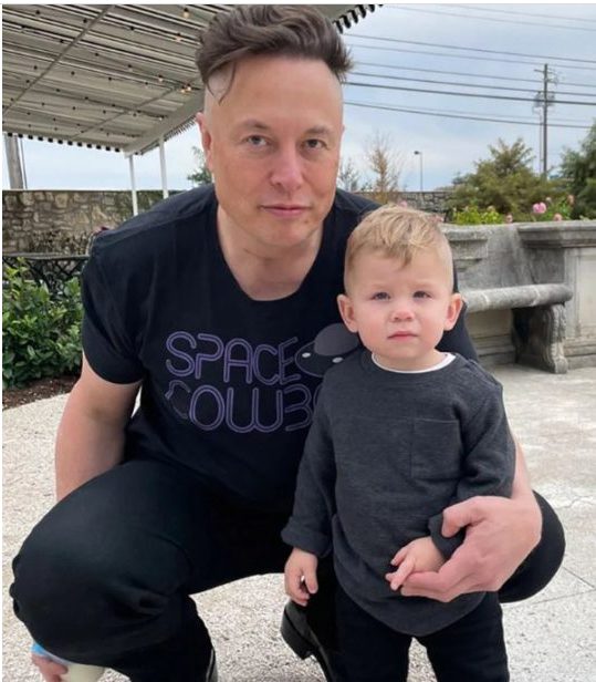 Elon Musk ha postato una rara foto con un figlio adulto: ma tutti ...